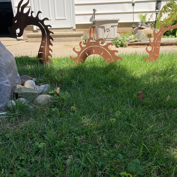 Rusty Metal Dragon Garden Sculpture / Sea Serpent Garden Sculpture ...