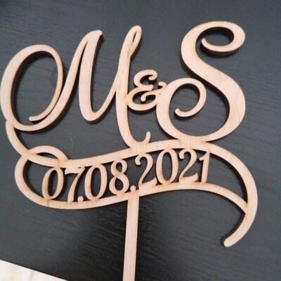 Personalized Wedding Cake Topper L Cake Toppers Wedding Gold Monogram ...