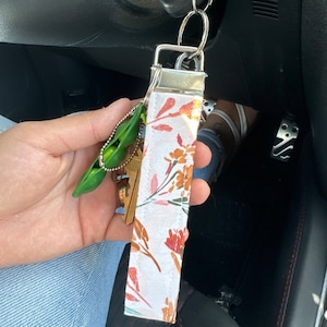 Floral Keychain Wristlets, Neutral Key Fobs, Wristlet for Keys, Key ...