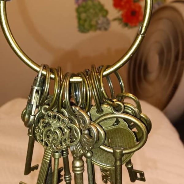 60 Vintage Style Keys Collection Antique Brass Wedding Key Scrapbooking ...