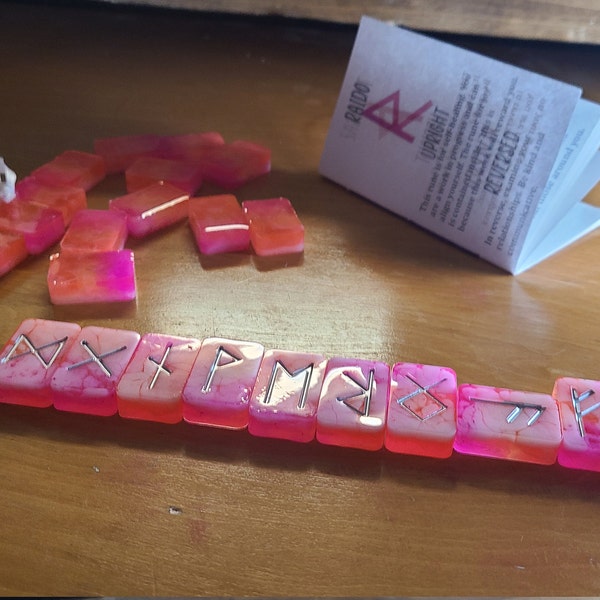 Sapphic Static Oracle Deck 48 Card Deck for Intuitive, Queer Divination - Etsy