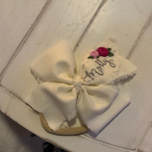 Hand Embroidered Bow Personalized Name Bow Baby Shower Gift - Etsy