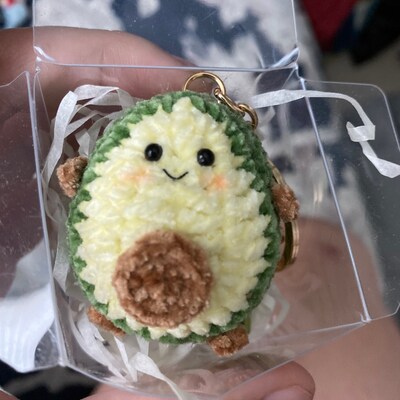 Amigurumi Avocado Keyring, Avocado Keychain, Crochet Avocado, Crochet ...