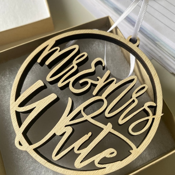 Newlywed Chistmas Ornament, Mr and Mrs Ornament, Newlywed Gift, Couples ...