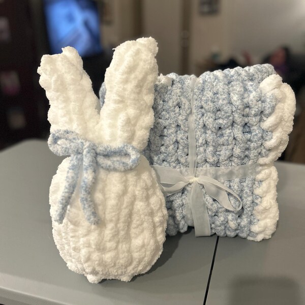 Fingerknit Chunky Elephant Plushie Pattern With Video Tutorial Elephant ...