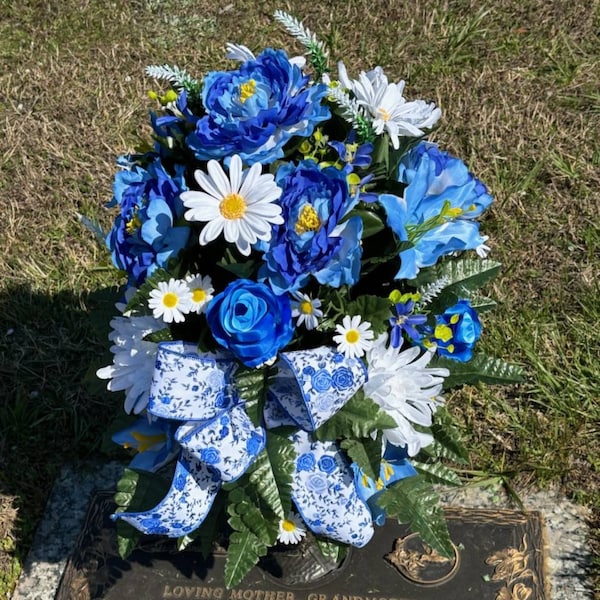 Blue, White Cemetery Cone Spring Cemetery Flowers Cemetery Decoration ...