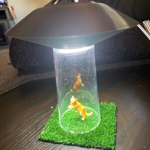 Ufo Alien Abduction Desk Lamp Sci Fi Silver Spaceship Outerspace Space ...