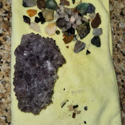 Mini Rock and Mineral Dig Kit, Mini Excavation Kit: Rock & Minerals - Etsy