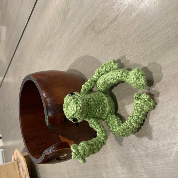 Tiny Frog and Toad Crochet Pattern Bundle, Realistic Amigurumi Frog and ...