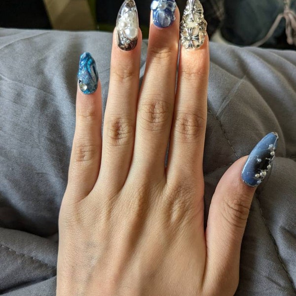 Handmade Rabbit Nails/custom Press on Nails/party Press on Nails/flakes ...