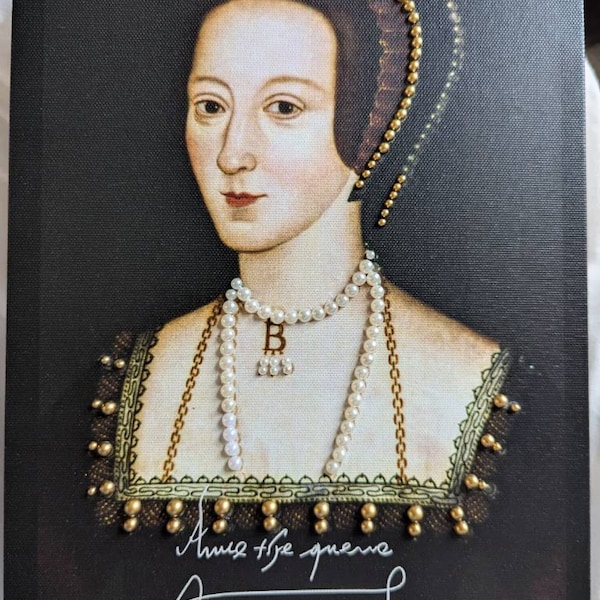 Anne Boleyn T-shirt With Signature B Necklace Unisex Tee Tudor Shirt ...