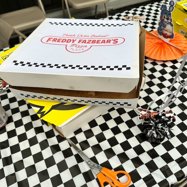 FNAF Printable Pizza Box Cover - Five Nights at Freddy's Digital ...