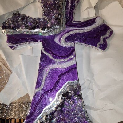 Made to Order: Resin Geode Cross Wall Decor Customize Your Own - Etsy