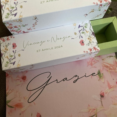 Custom Flower Shaped Confetti Box With Names and Date Tag Flowers - Etsy