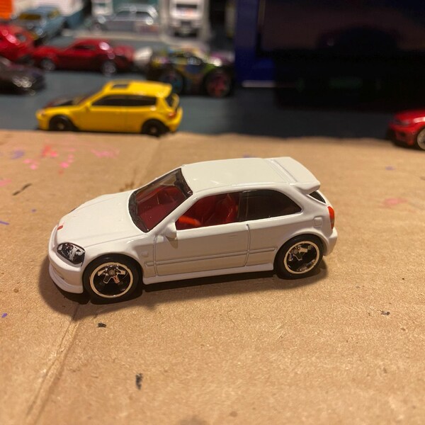 Advan Interior Garage Theme LED Display Diorama - Etsy