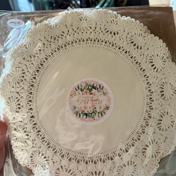 50 - 12" Lacy White Paper Charger | WEDDING CHARGERS | Round White ...