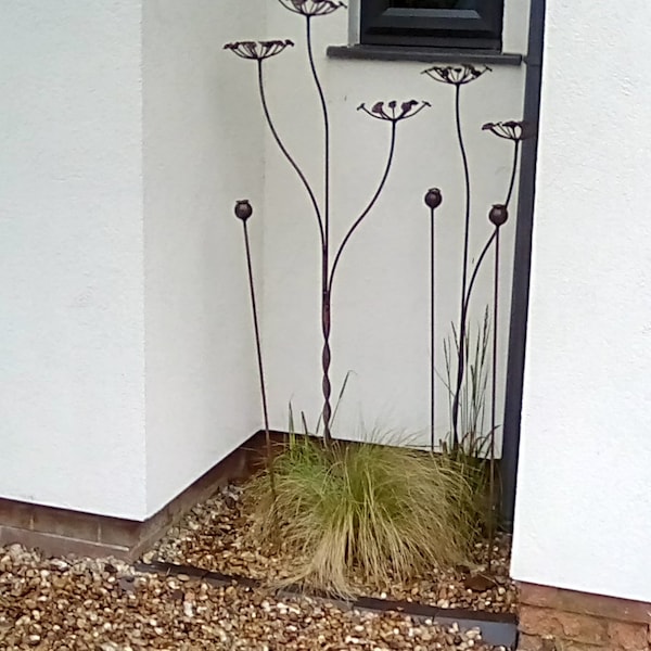 Triple Parsley, Plant Pins, Garden Art - Etsy UK