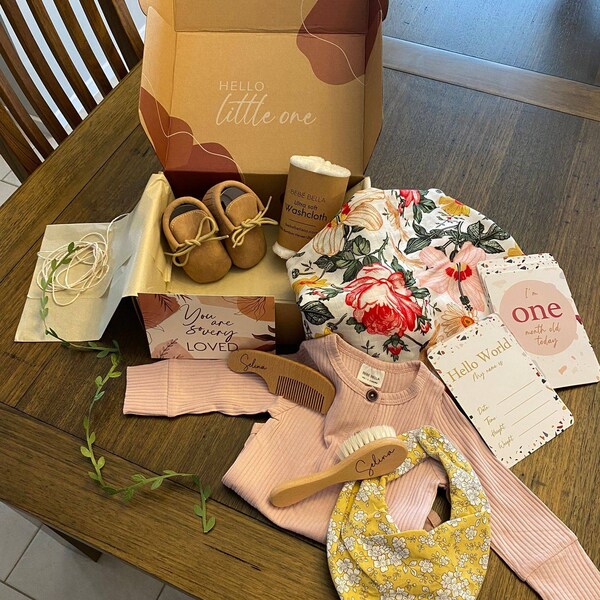 Unisex Baby Hamper & Newborn Gift Basket, Baby Gift Box, Baby Shower ...