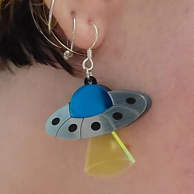 Flying Saucer UFO Dangle Earrings, Area 51 Alien Spaceship With ...
