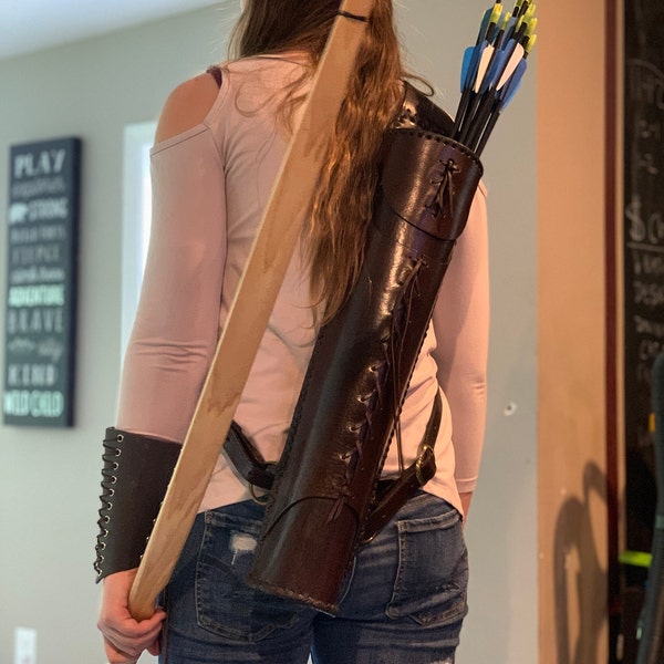 Semicircular, Laced Back Quiver With Lace-up Front - Etsy