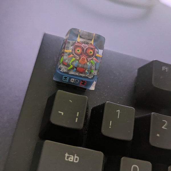 Shield Zelda Artisan Keycap, Hylian Keycap, Zelda Majora's Mask Keycap ...