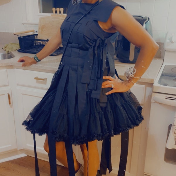 Top Avant Garde con nastri, Top nero gotico, Top con frange, Top tunica ...