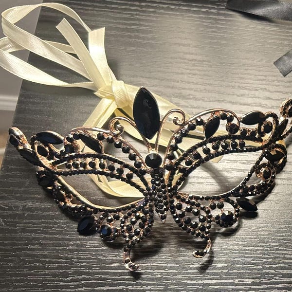 Masquerade Mask Luxury Green Crystal, Rhinestone Eye Mask, Elegant ...