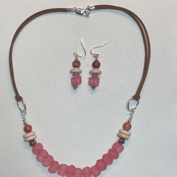 48 Recycled Java Glass Beads - Fuchsia Pink Sea Glass Beads ...