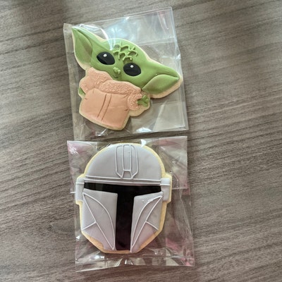 Baby Yoda and Mandalorian Cookies - Etsy