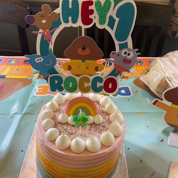 Hey Duggee Cake Topper With Name and Age - Etsy UK
