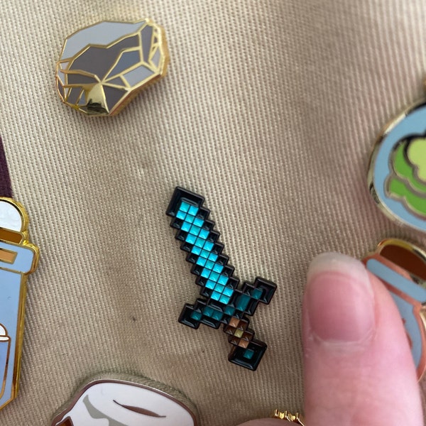 Minecraft Pig Enamel Pin - Etsy UK