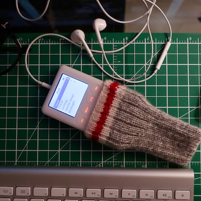 Hand Knit Apple Ipod Classic Cozy Apple Ipod Sock Apple - Etsy