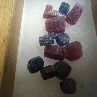 Mixed Ruby & Sapphire Crystals Small Rough Natural Ruby - Etsy