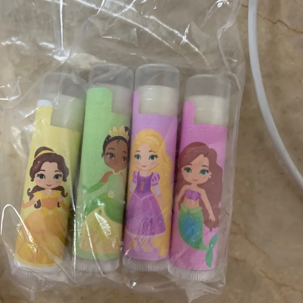 Lip Balm, Disney Descendants Birthday Party Favors, Carlos, Evie, Mal ...