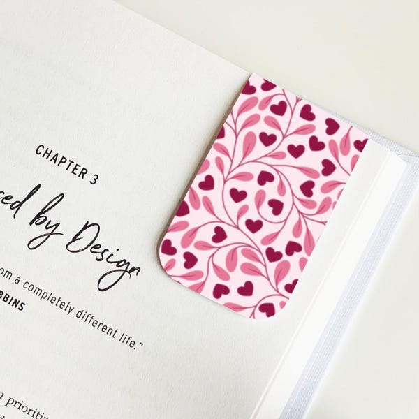 Valentines Day Hearts Floral Seamless Repeating Pattern, Trailing ...