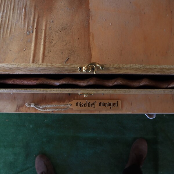 Witch and Wizard Wand in Real Wooden Display Box - Will O'wisp's Wand ...