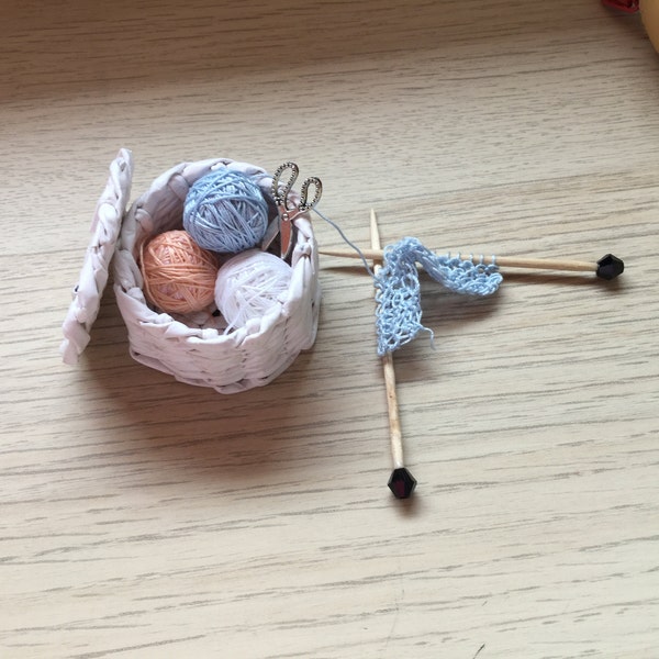 Miniature Knitting Basket, 1:6 Scale Dolls. Wicker Dollhouse Pannier ...