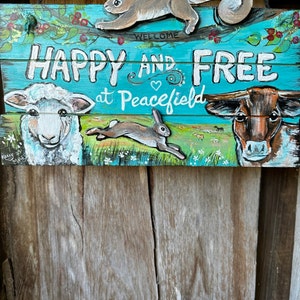Custom Welcome Critters Sign W/ Moss - Etsy