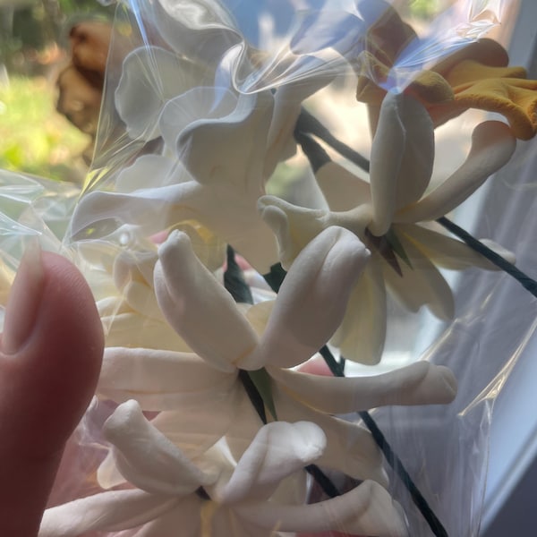 Na'u Flower Hair Pick - Etsy