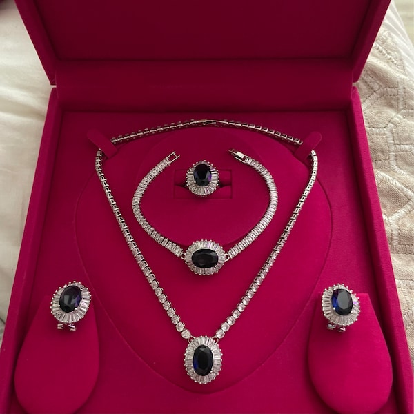 Princess Diana Sapphire and Diamond Jewelry Set Royal Memorabilia ...