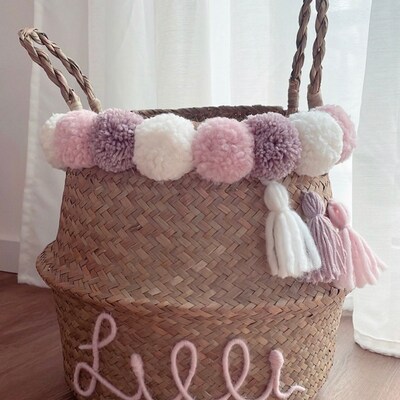 Namensring Bommel und Quasten beleuchtet mit Lichterkette - Etsy.de