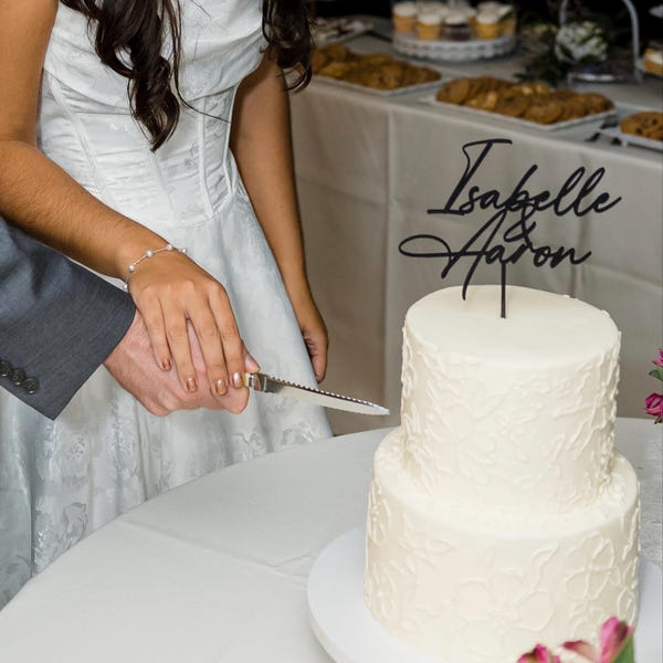 Personalized Cake Topper, Custom Names Cake Topper, Mr and Mrs Cake ...