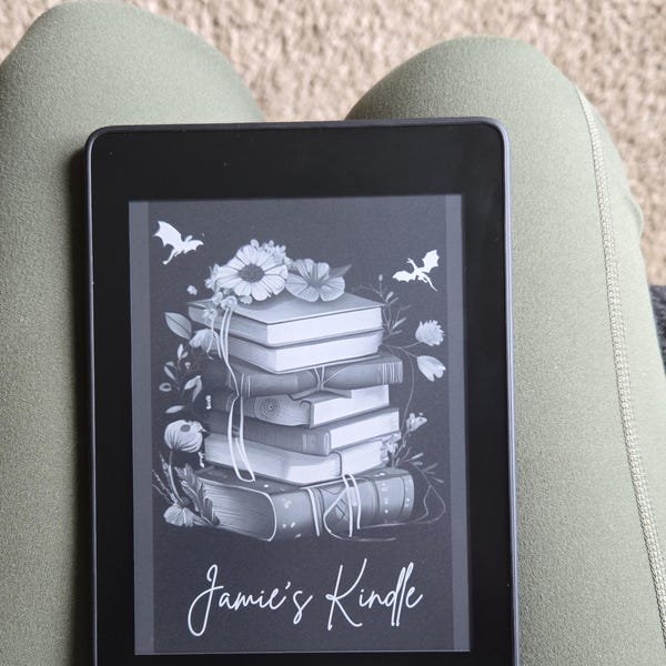 Custom Kindle Lock Screen, Book Stack Romantasy Kindle Screen Saver ...