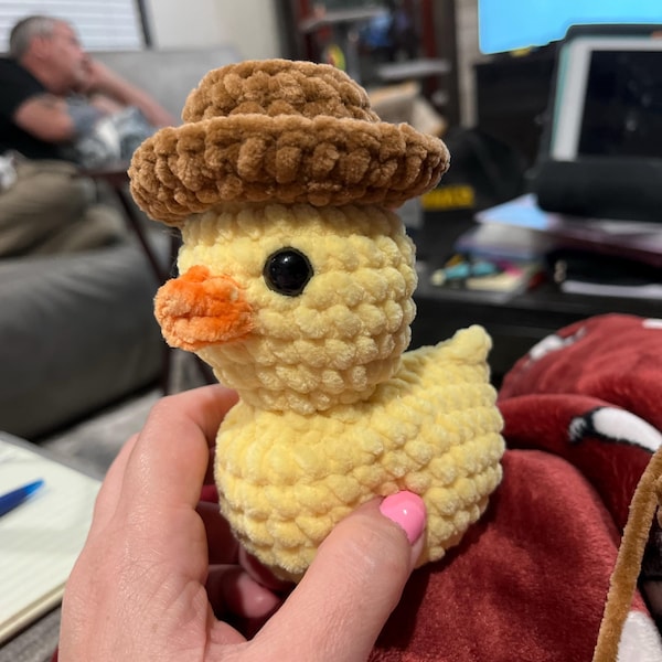 Rubber Ducky Crochet Pattern: No Sew Easy Amigurumi Plushie Fast 30 ...