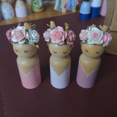 Pink Flower Crown Peg Dolls Set Floral Girls Nursery Shelf Decor Wooden ...