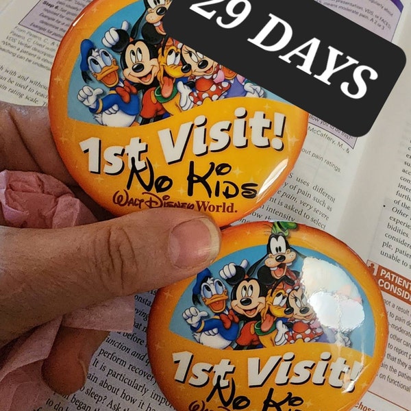 Custom Walt Disney World Button |1st Visit | Add Your Own Text | I'm ...