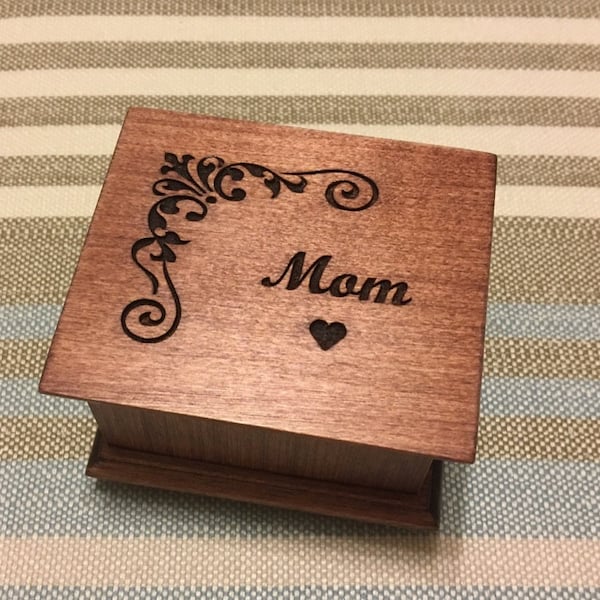 Wooden Music Box - Mom Gift Box - Engraved Box With Mom Engraved to the ...