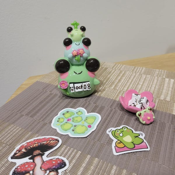 Handmade Clay Frog Perpetual Calendar: Whimsical Flower Desk Decor ...