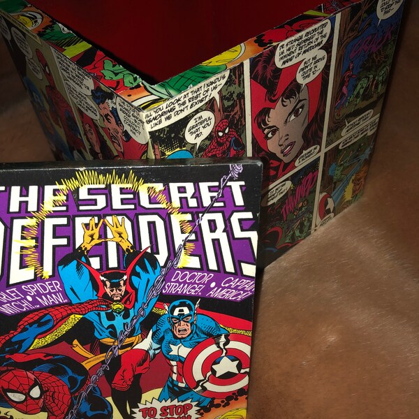 Comic Book Cover Side Table - Etsy