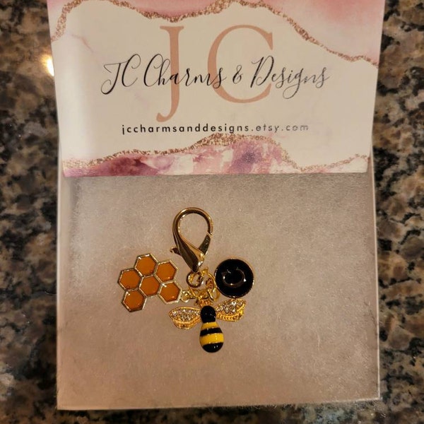Gold Bow Initial Badge Charm - Etsy